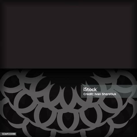 고급 장식품이 있는 블랙 컬러의 프린트 디자인 엽서를 위한 정사각형 벡터 템플릿 텍스트 및 빈티지 패턴에 대한 장소와 초대 준비