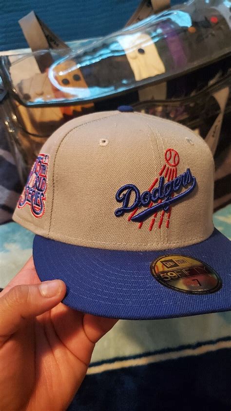 New Era Los Angeles Dodgers Script Fitted 7 Gem