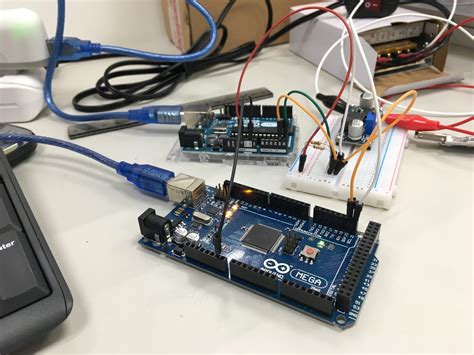 Arduino I2c練習1：使用兩個arduino做溝通