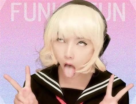 Blondie Rox Ahegao Scrolller