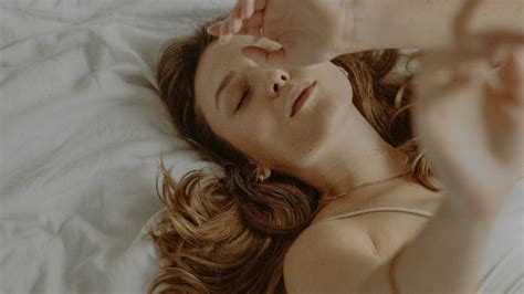 Queening The Empowering Sex Position Women Will Go Crazy For