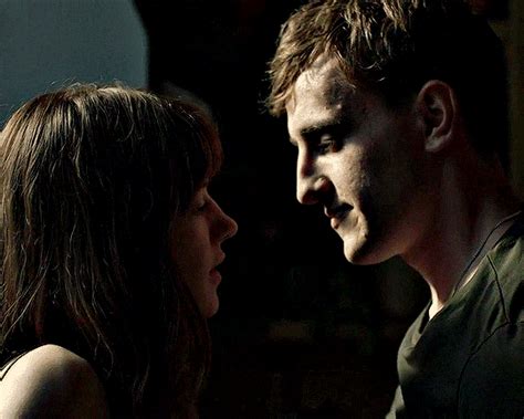 Paul Mescal And Daisy Edgar Jones In Normal People 2020 1x06