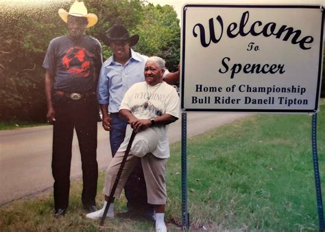 Danell Tipton Thedanelltipton • Instagram Photos And Videos