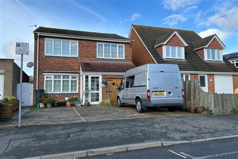 Western Road Deal Ct14 4 Bed Detached House £450 000