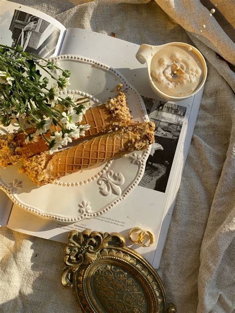 Прямиком из детства рецепт вафельных трубочек со сгущенкой Рецепты сгущенного молока Мед