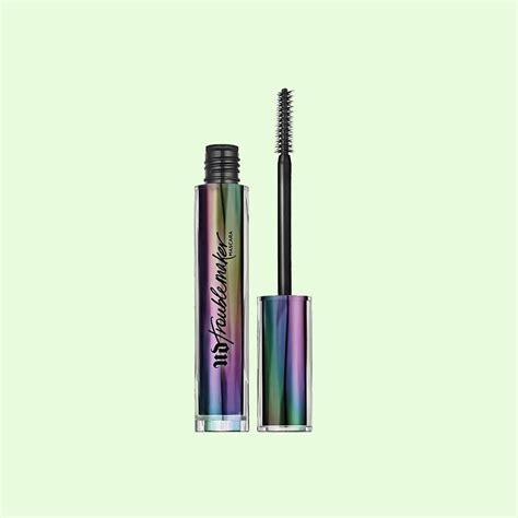 6 Mascaras For The Clumpy Spider Lash Trend