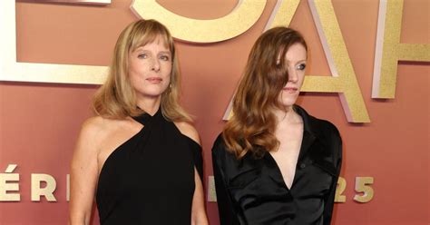 César assorties en robes noires Karin Viard et sa fille Marguerite jouent la carte de l