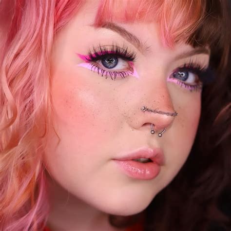 Kat ･ﾟ Katieartistry • Threads Say More