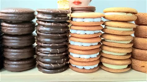 롱스 몽쉘딸기 초코파이 오뜨 후레쉬베리 딸기바나나 복숭아 카스타드 빅파이 케이크과자 디저트 먹방 Cake Mukbang Asmr Youtube