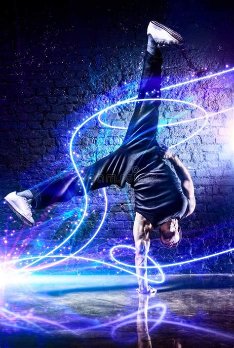 Breakdancing Wallpaper Breakdancers Wallpaper Images Free Download