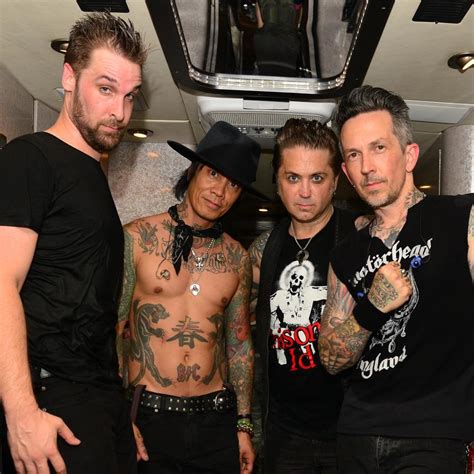Buckcherry Wallpapers Top Free Buckcherry Backgrounds Wallpaperaccess