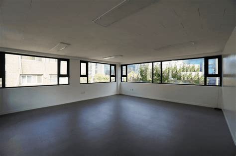 3층 53㎡ 16 반듯한 사각형구조 채광이 좋은 소형 홍대사무실 임대