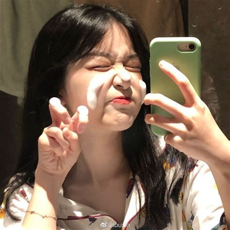 Pin By ً On Pfps Ulzzang Girl Cute Korean Girl Ulzzang Korean Girl