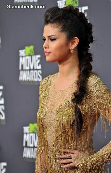 Hairstyle DIY Selena Gomez Quaffed Do Chunky Side Braid