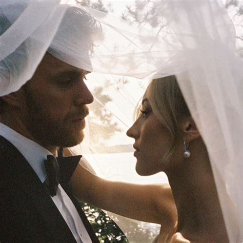 Muskoka Wedding Photos Of Hockey Star Connor Mcdavid Go Viral North Bay News