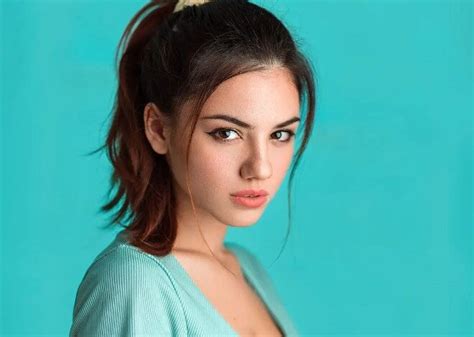 Delaia Gonzalez Model Wiki Age Biography Height Family More