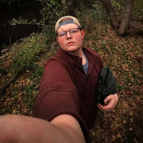 Sawyer Holt Sawyer Holt06 • Threads Say More