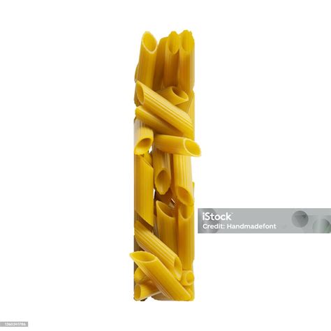 흰색 배경에 고립 된 마카로니 파스타로 만든 알파벳 편지 3d 일러스트레이션 0명에 대한 스톡 사진 및 기타 이미지 0명 노랑 대문자 Istock