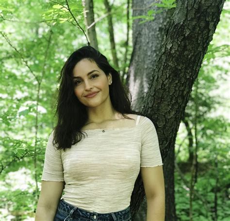 this actress has a 7 000 8 000 monthly side hustle