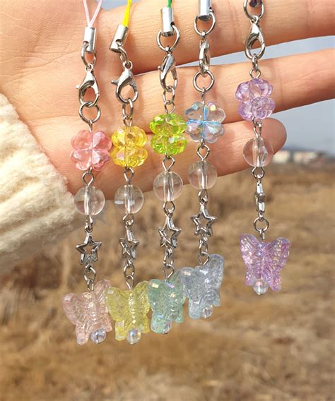 Y2k 오로라 스타 클로버 나비 폰줄 키링 책갈피 별 하트 부착 고리 군번줄 핸드폰 휴대폰 비즈 핸드메이드 Z플립 다이어리 다꾸 폰꾸 스트랩 에어팟 버즈 일본 애니 감성