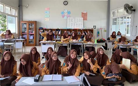 Mencerdaskan Santri Dengan Kurikulum Merdeka Tebuireng Online