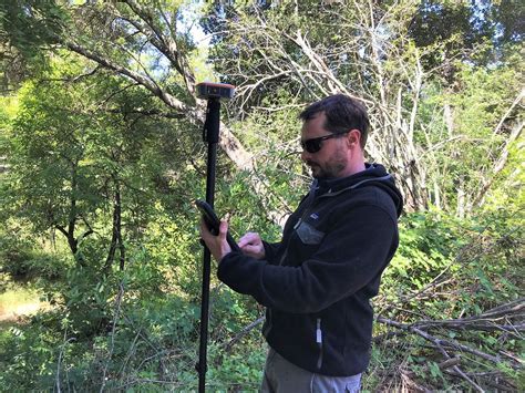Junipers Geode Sub Meter Gps Receiver Helps Sonoma Ecology Center Collect Data Map And Serve