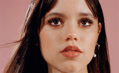 بیوگرافی جنا اورتگا سن، فیلم ها، ثروت، قد و عکس مینویسم