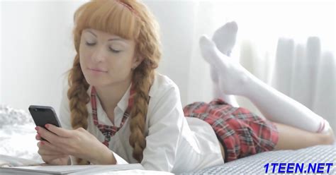 Striking Redhead Lisa C Doesn T Mind Fucking Lisa Luv