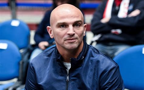 Olympiacos Primi Contatti Con Cambiasso Per La Panchina La Situazione