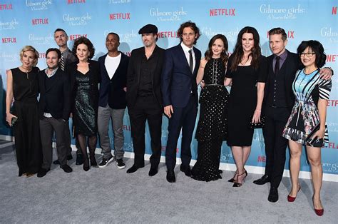 What Is The Cast Of Gilmore Girls Worth Today