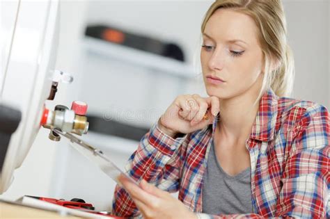 Woman Engineer Checking Technical Data Heating System Stock Image Image Of Boilerhause Pump