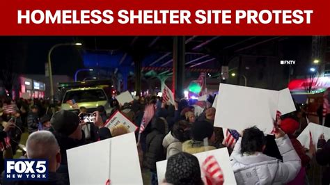 Hundreds Protest Nyc Mens Homeless Shelter Site Fox 5 New York