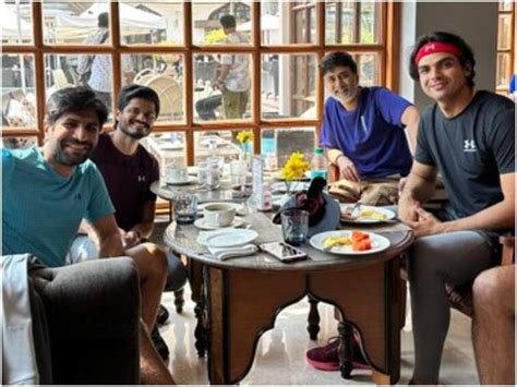 Actor Rahul Ravindran And Anand Devarakonda Breakfast With Neeraj