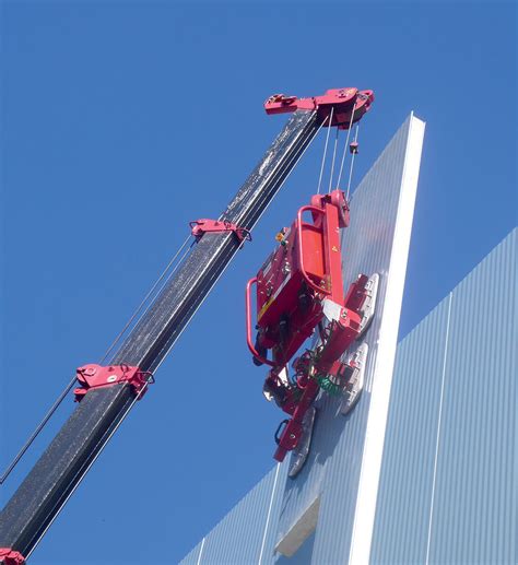 Smith Tools Warehouse Cladding Lifter