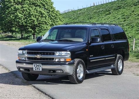 Lot 150 2000 Chevrolet Surburban Gmt400