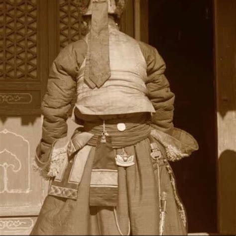 Монголын үзэсгэлэнт охид Added Монголын үзэсгэлэнт охид