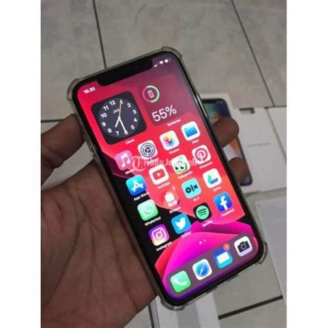 Hp Bekas Iphone X Gb Ex Ibox Silver Fullset Mulus Harga Nego Di Depok Tribun Jualbeli