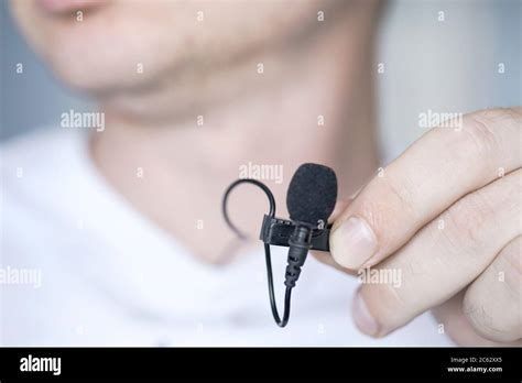 Lavalier Microphone Hi Res Stock Photography And Images Alamy