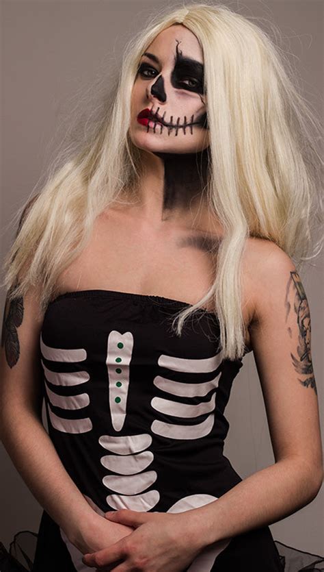 Half Skull Make Up Escapade