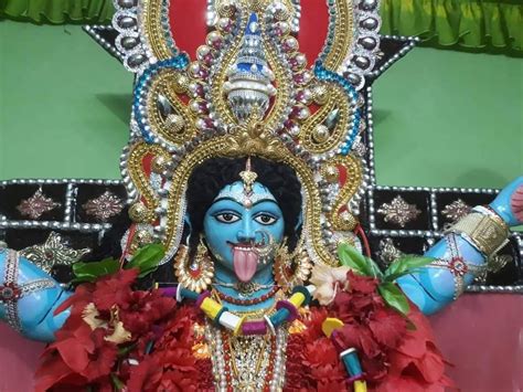 ॐ হিন্দু জনতার কন্ঠ ॐ আর মাত্র ২ দিন। বিদ্যার দেবী মা সরস্বতী পূজো। পুষ্পাঞ্জলী মন্ত্র ৩ বার