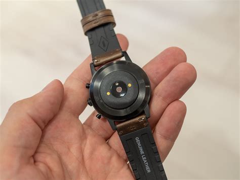 Fossil S New Hybrid Hr Smartwatch Brings An Always On Display And Week Battery For