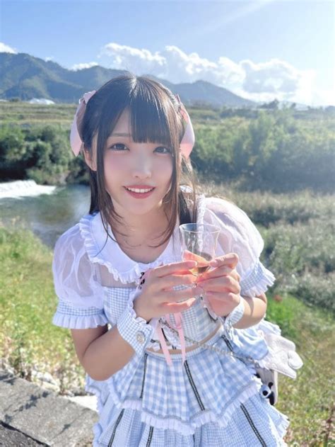 えちえっちアンテナ 【抜けるエロ画像】電車の中でエッチな事や騎乗位中に積極な的なお姉さんなど相変わらずエロい内容！（40枚） アダルトアンテナ