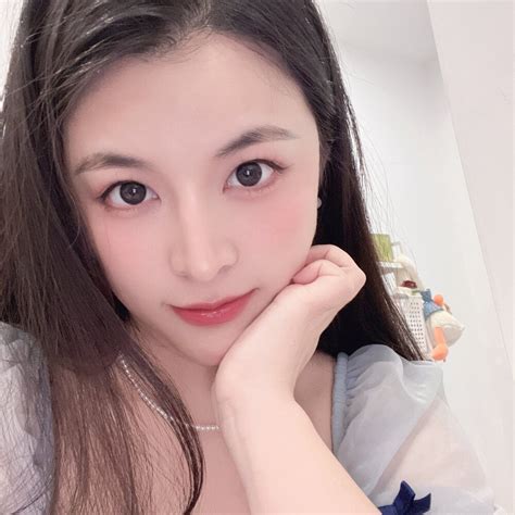 Lulu Moonのウェブカメラショー Pornpics Chat