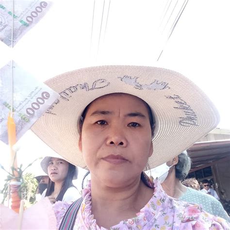 สาวน้อยเพชรบ้านแพง แฟนเพจ สาวน้อยเพชรบ้านแพง แฟนเพจ