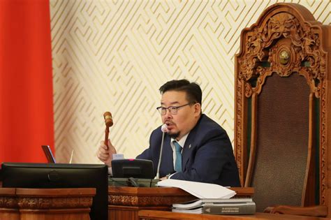 УИХ ын дарга Г Занданшатар цалин тэтгэвэр нэмэгдэхэд дагадаг үнийн өсөлтийг тооцохыг