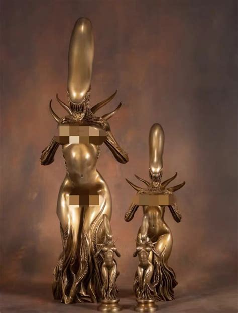 1pcs New Ogrm 78 Aliens Xenomorph Queen Figure In Stock Statue Bronze