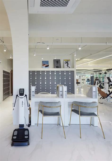 화이트톤에 조명으로 포인트를 준 70평 Pt스튜디오 인테리어 중랑구 상봉동