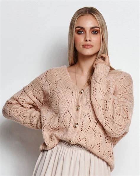 Вяжем жакет спицами