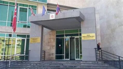 გორის მერია შენობის კარის მოწყობისთვის 36 000 ლარზე მეტს დახარჯავს Mozaika News