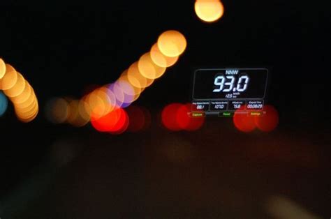 헤드업 디스플레이hud를 최초로 적용한 자동차 회사는